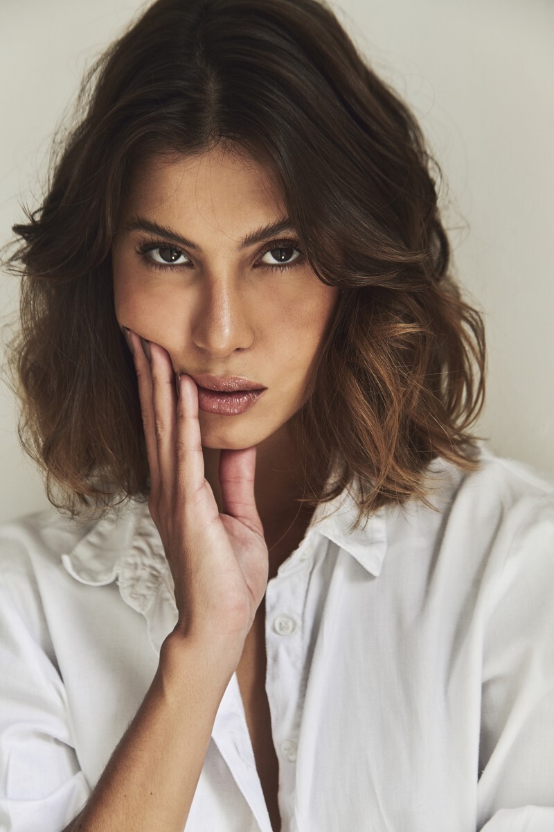 Eliza Teixeira - Vitrine Mega Model