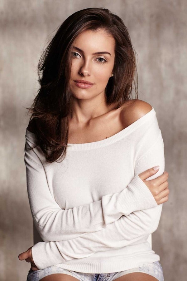 Priscila Buiar - Vitrine Mega Model