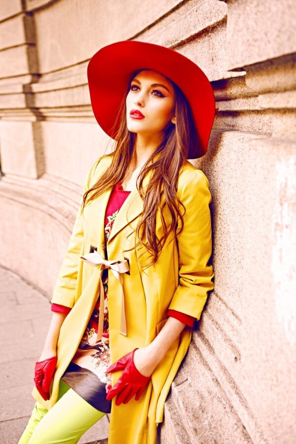 Carol Boian - Vitrine Mega Model