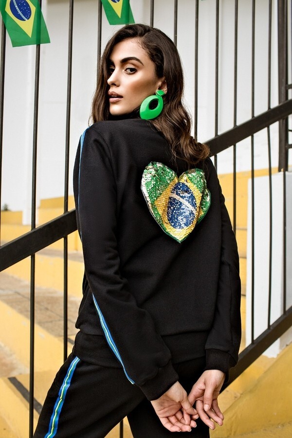 Carol Boian - Vitrine Mega Model